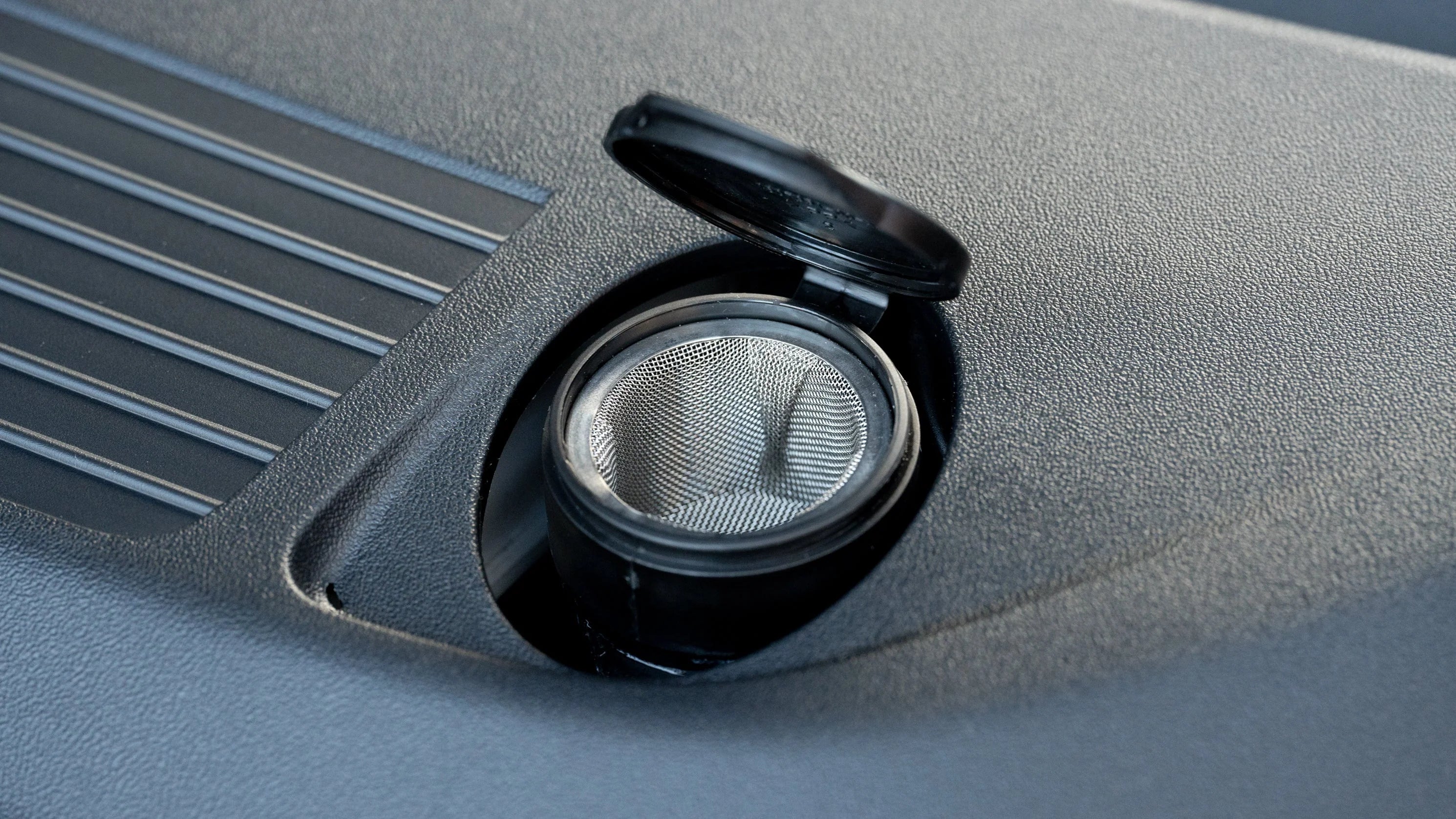 Tesla Model S/3/X/Y Ruitenwisservloeistof Filter Kopen? – Mijn-Tesla